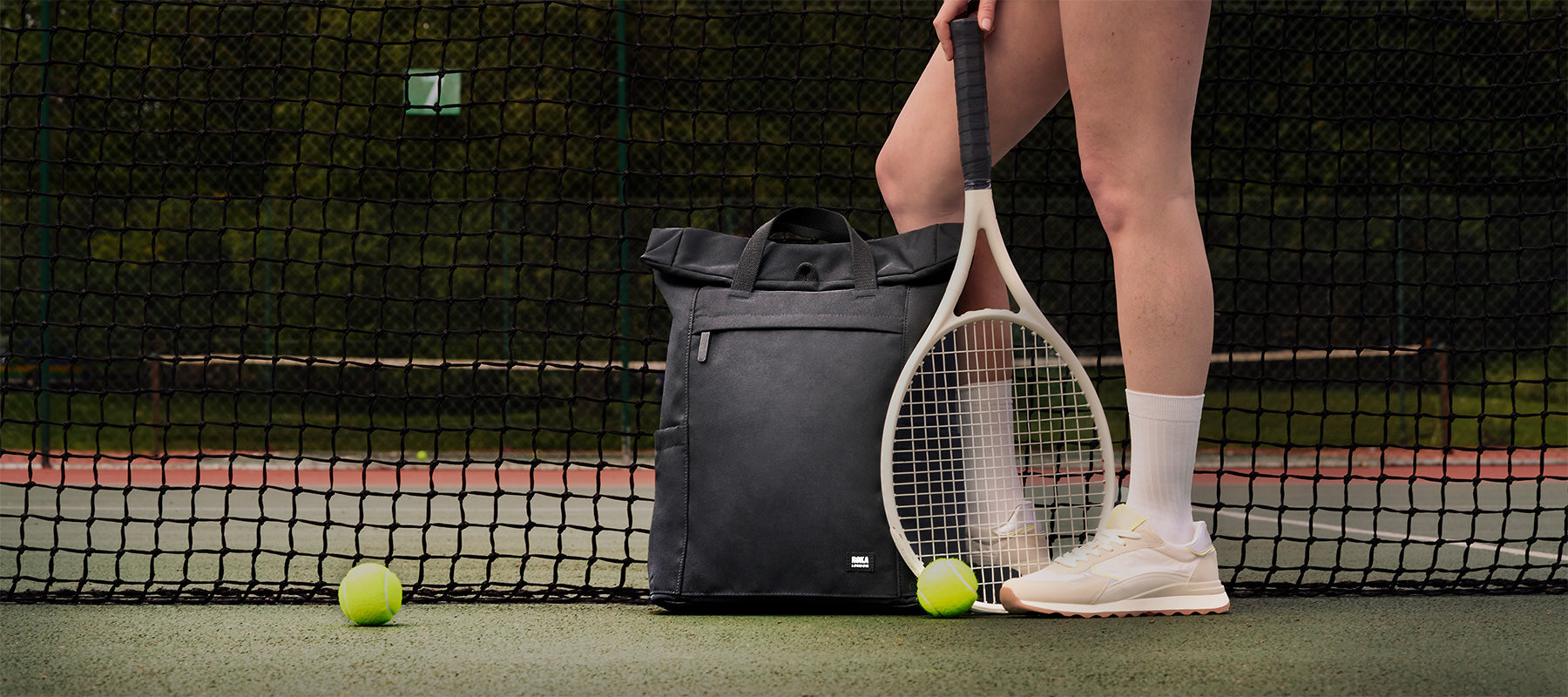 ALL BLACK – ROKA London